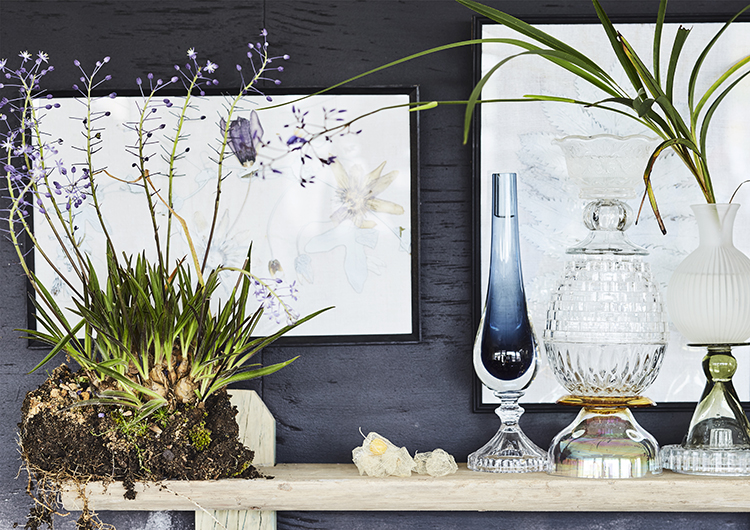 4 Unique Floral Arrangements To Brighten Your Space This Spring