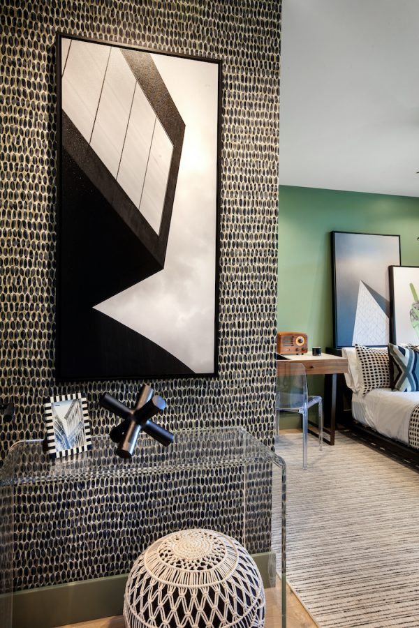 Kelli Ellis Fills A Small Bedroom With A Big Wow Factor ASPIRE