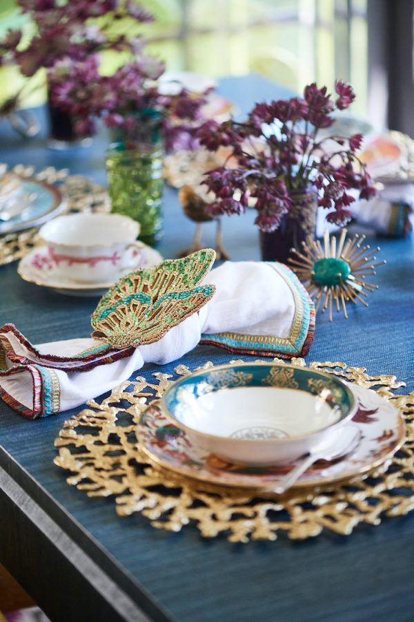 Jeanne Chung Creates A Murano-Inspired Jewel Box Of A Breakfast Room ...