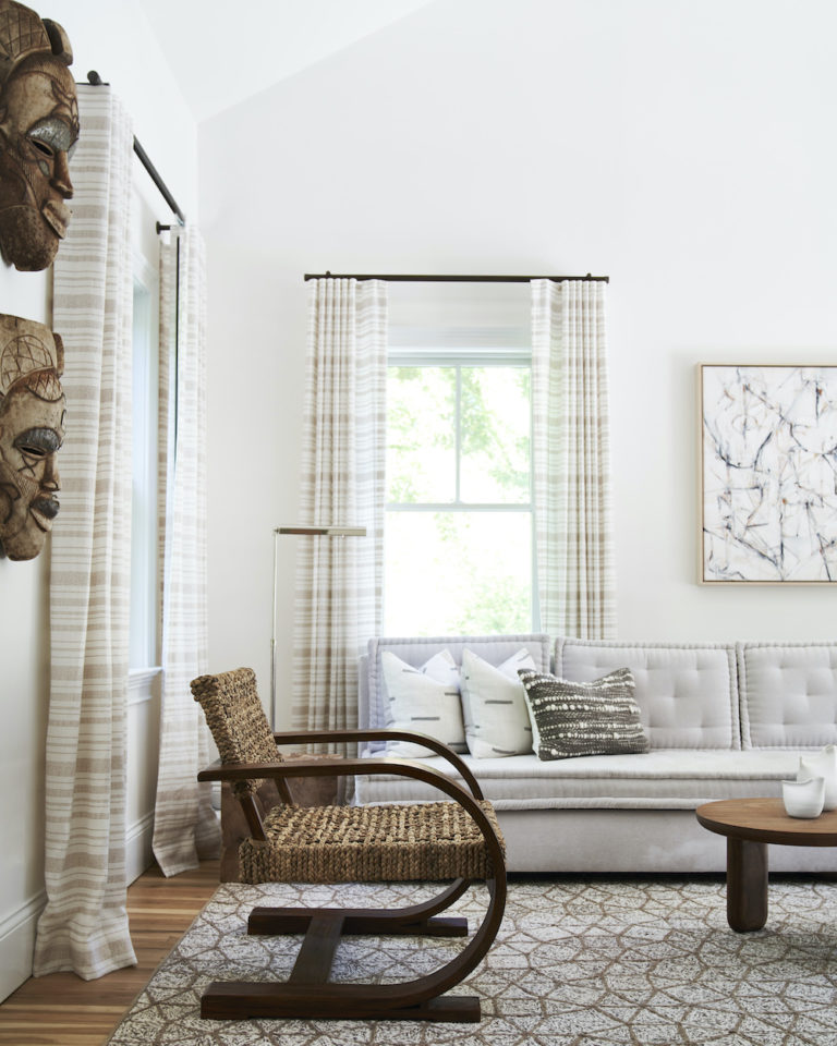 Todd Raymond Outfits An East Hampton Home In Chic Comfortable Style