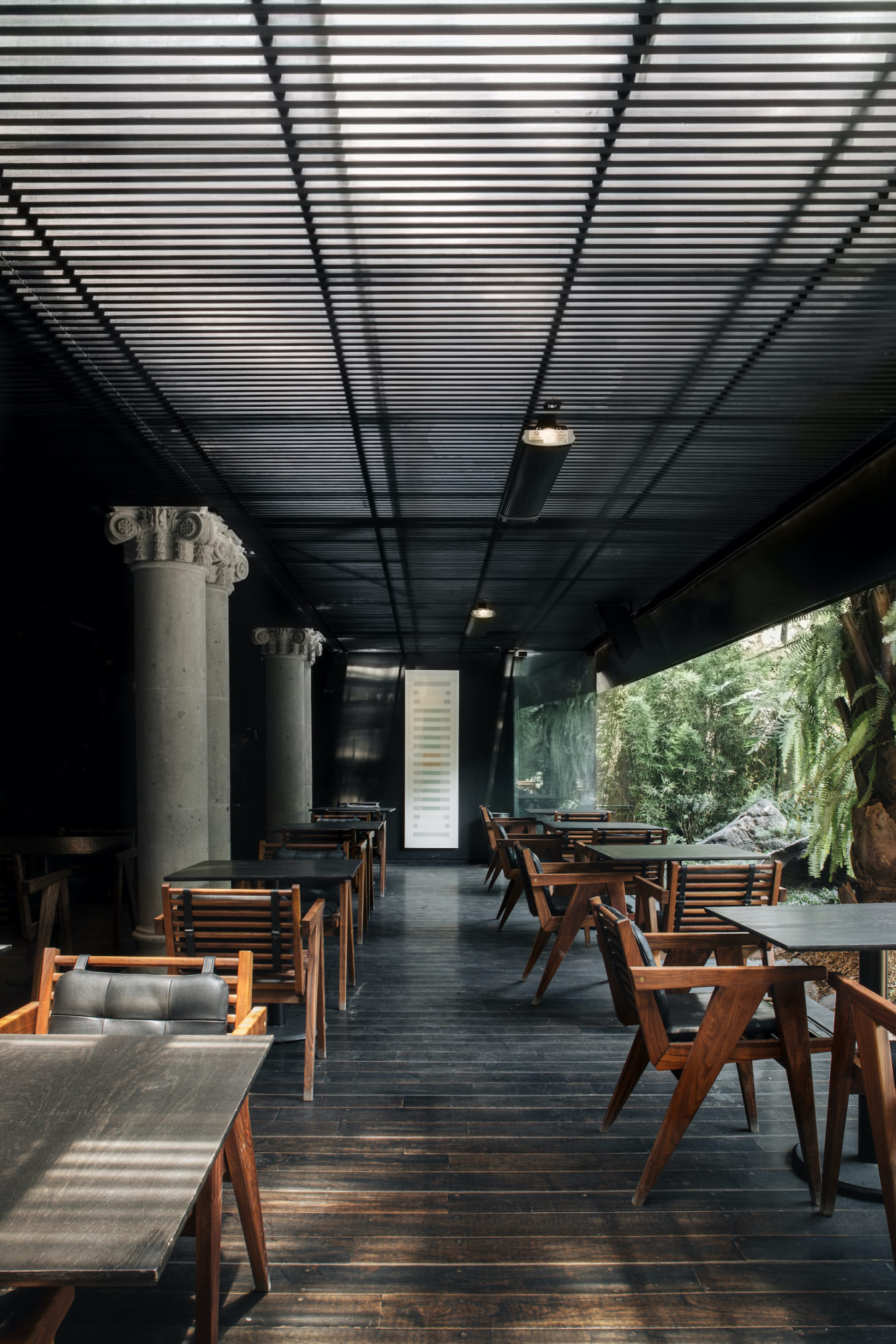 An Urbane Sushi Restaurant Spills Over Into A Lush Japanese Garden