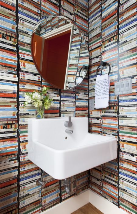 14 Fresh And Unexpected Powder Room Designs
