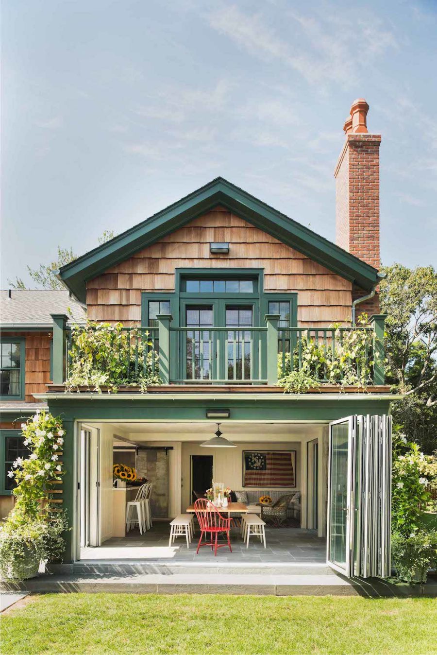 Move The Party Outdoors With These 12 Perfect Porch Designs • EnerLux ...