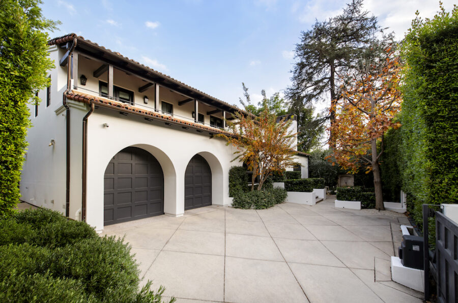 Casa Oliva: Indoor-Outdoor Living Defines This California Dream