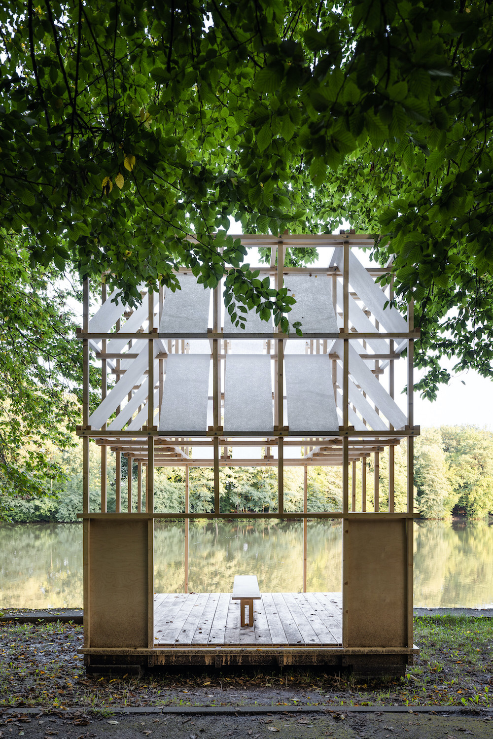 A Tea House-Inspired Pavilion Invites Quiet Appreciation Of Nature