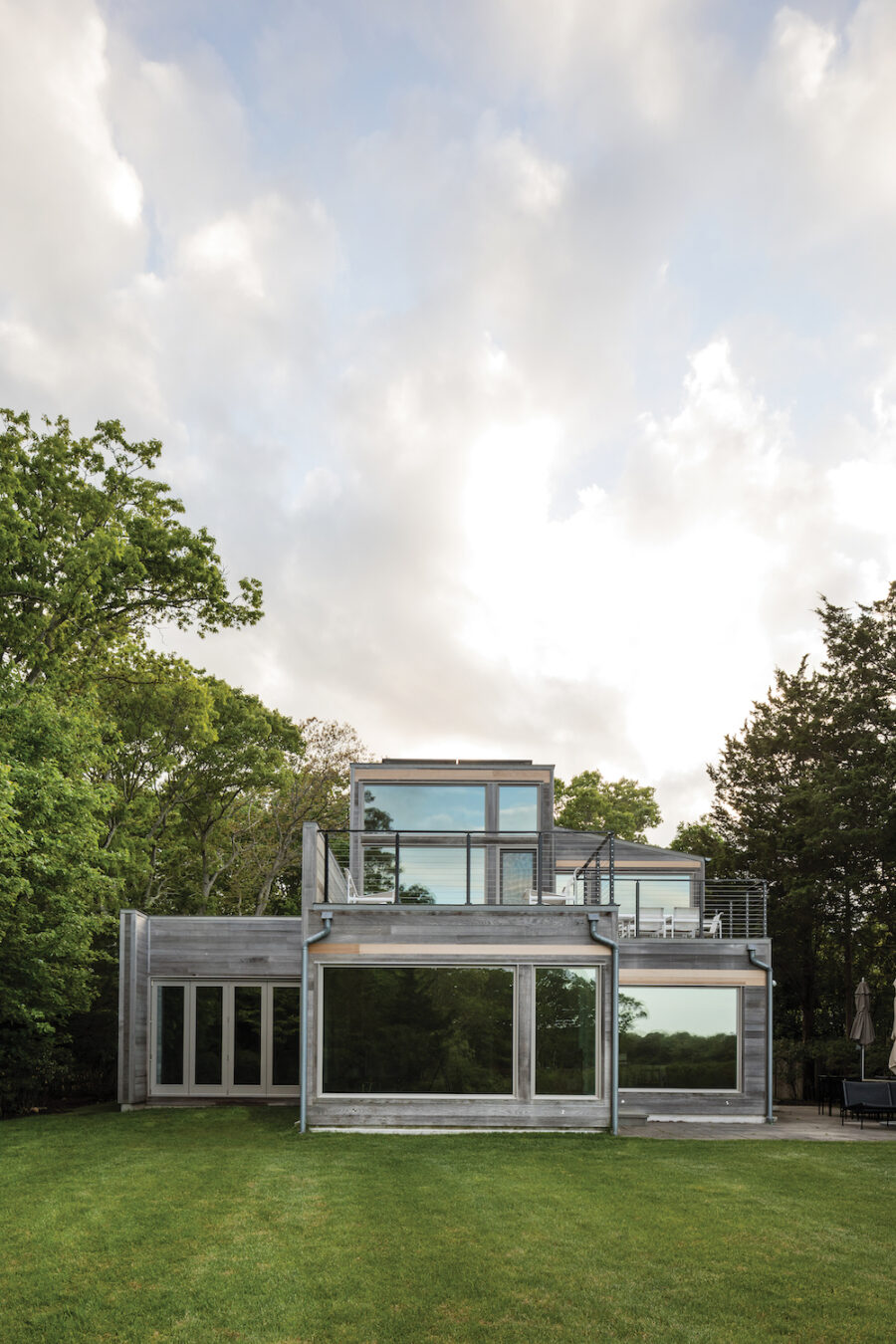 Architect Javier Robles Reworks A Hamptons Getaway