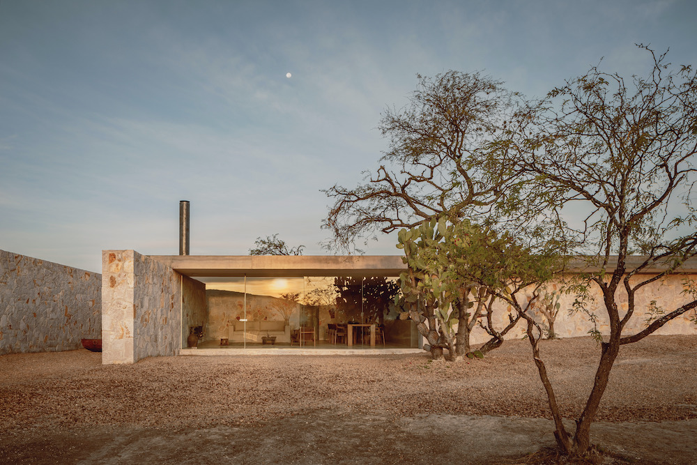 HW Studio Designs A Homestead In The Image Of Its Natural Surroundings