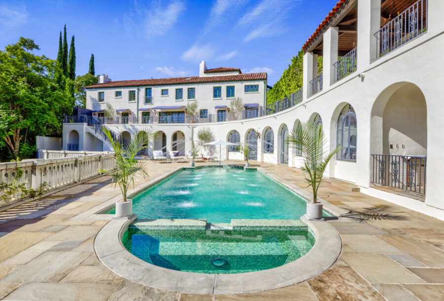 This Los Feliz Landmark Is Brimming With Vintage Character