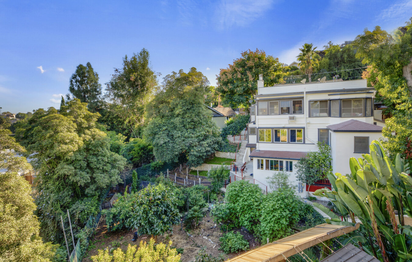 A Rare Outdoor Oasis In The Hills Of Los Angeles - aspire design and home