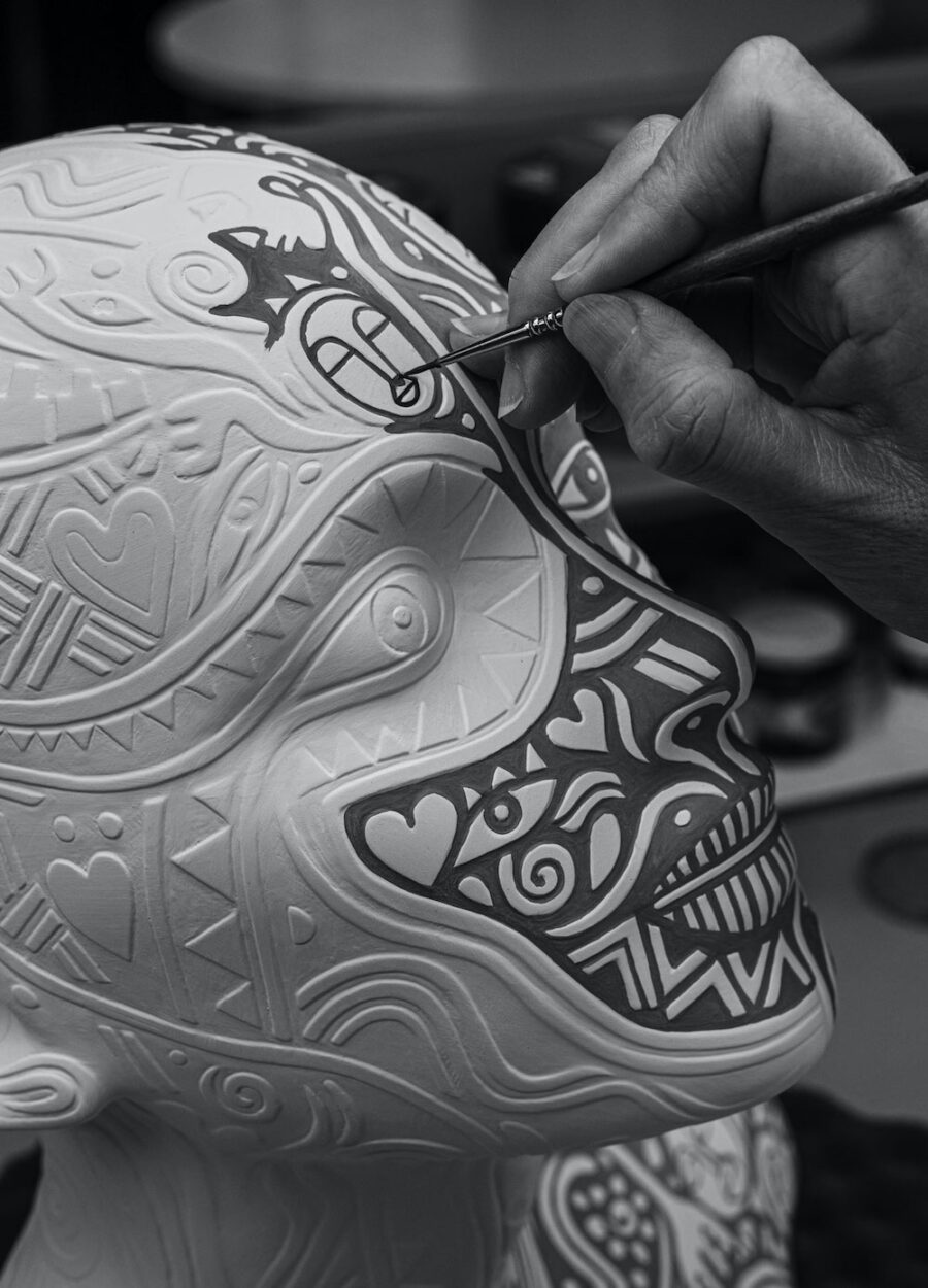 Lladró Taps Láolú Senbanjo For Inaugural "The Dreamer" Collection