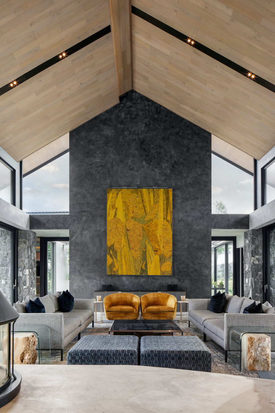 Winelands Villa: A Contemporary Take On Country Living