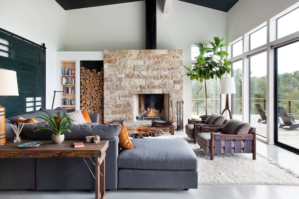 A Rolling Texas Countryside Home Settles Among Rare Flora And Fauna