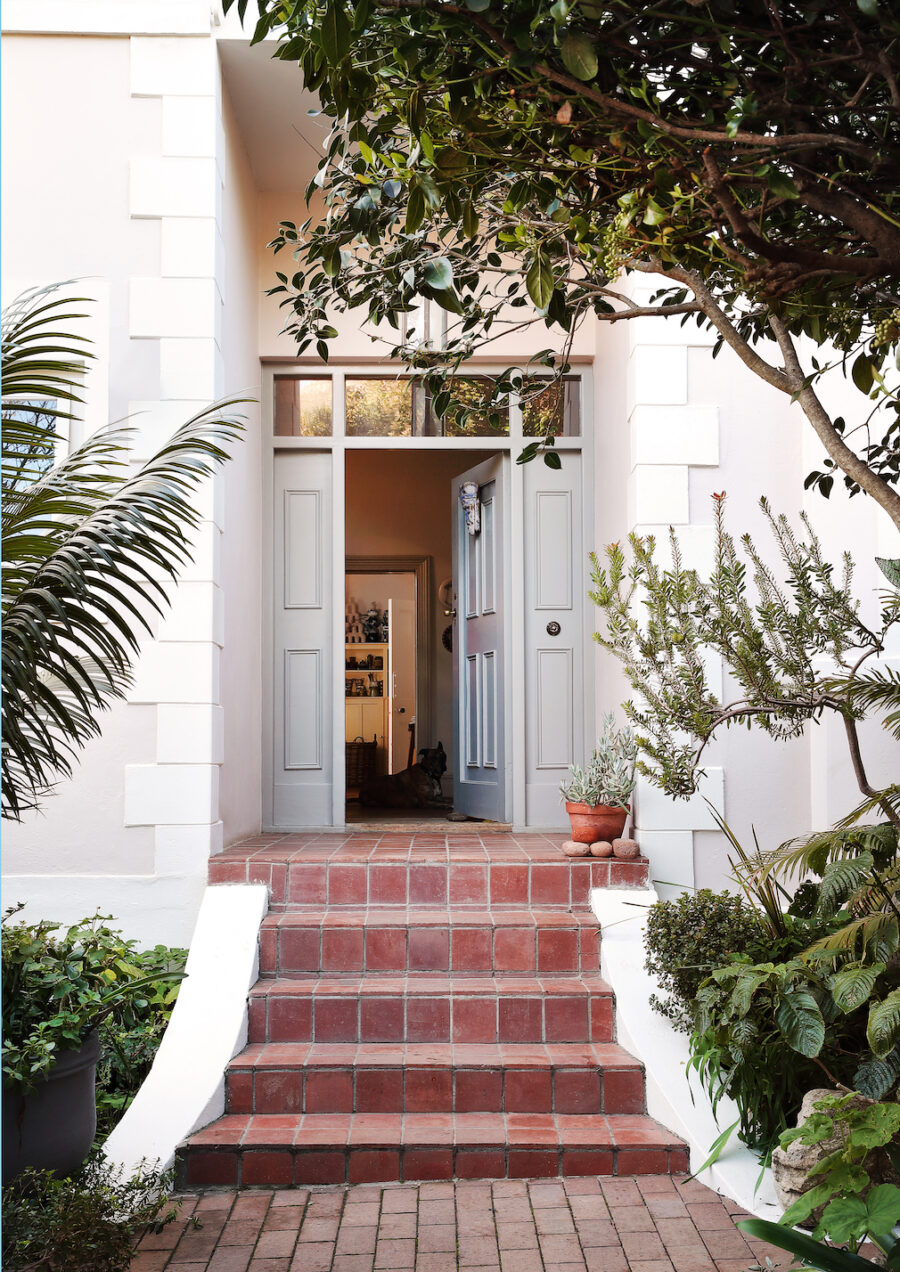 Margaret Woermann’s Cape Town Home Enchants With An Explosion Of Color ...