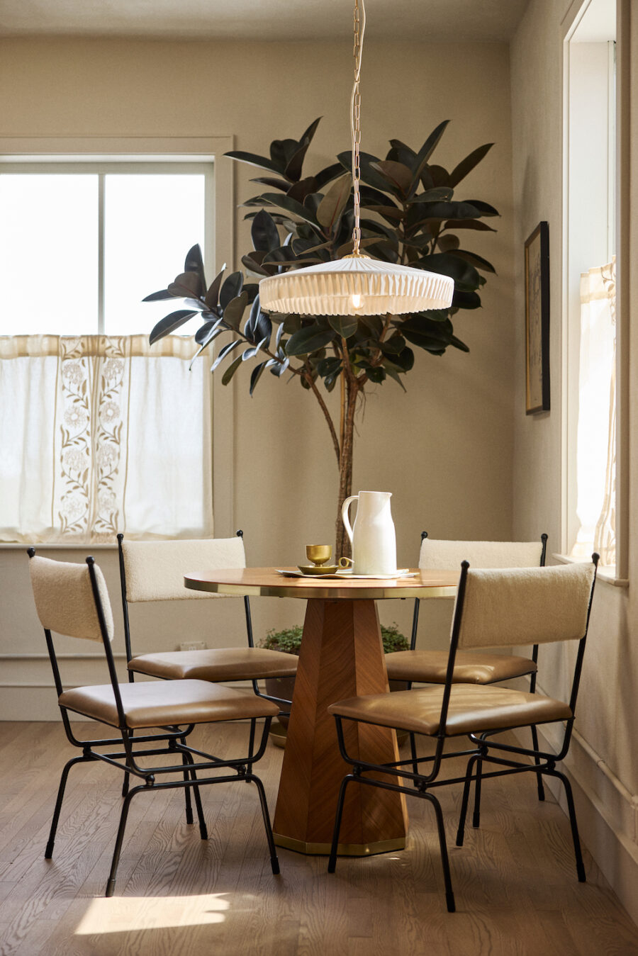 A Philadelphia Story: Hotel Anna & Bel Teams With Anthropologie Home ...