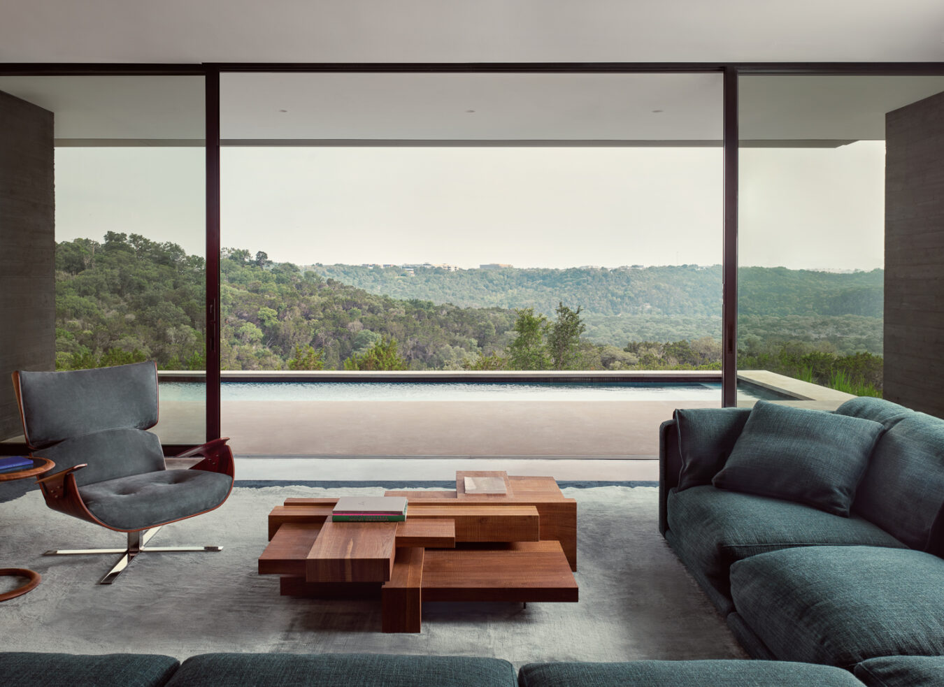High On A Hilltop: The Barton Hills Residence By Alterstudio Architects ...