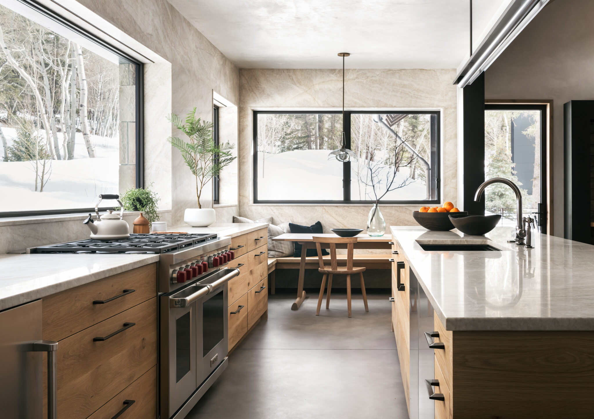 Pearson Design Group Makes A Marvelous, Materials-First Mountain Home ...