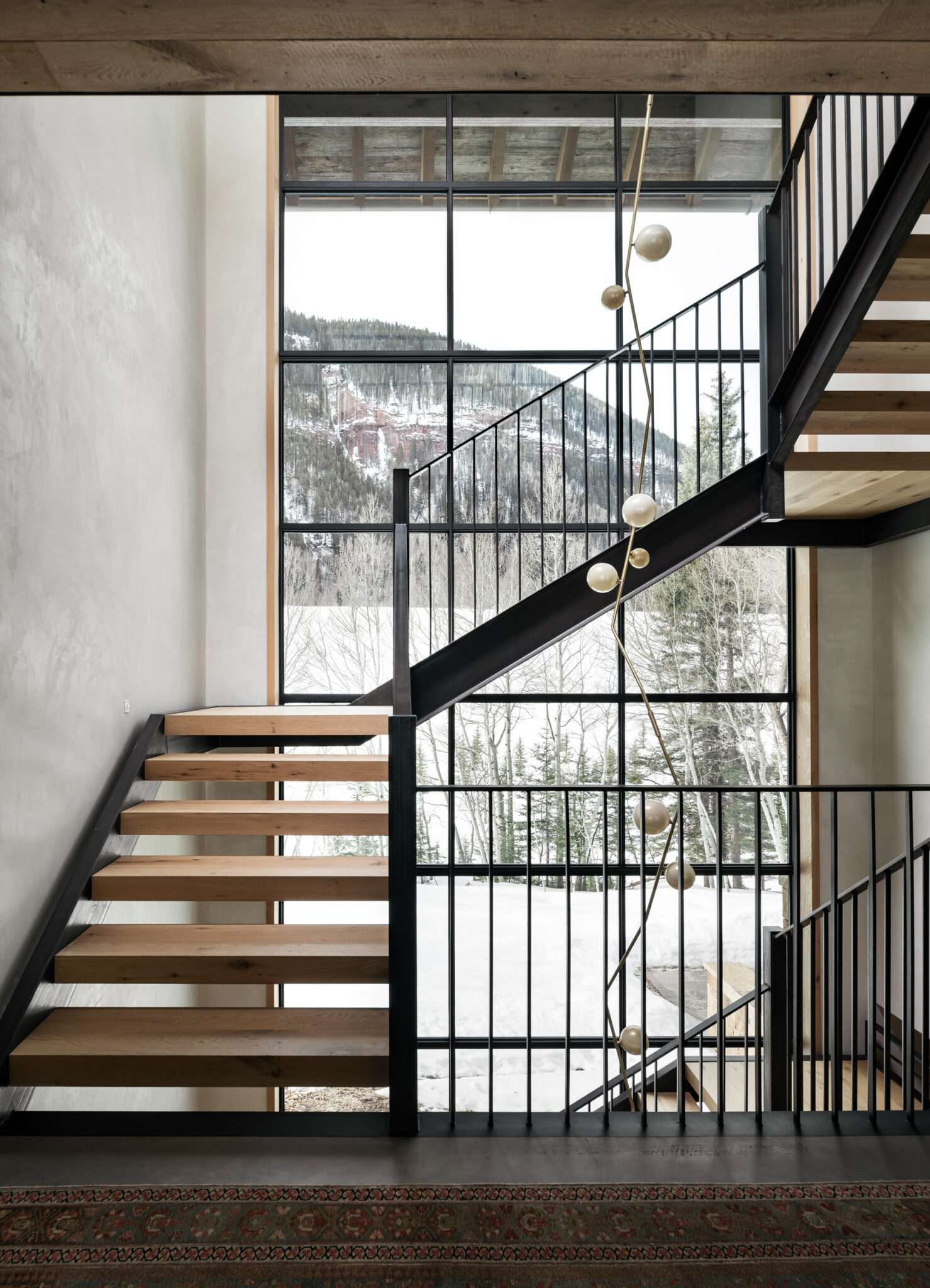 Pearson Design Group Makes A Marvelous, Materials-First Mountain Home ...